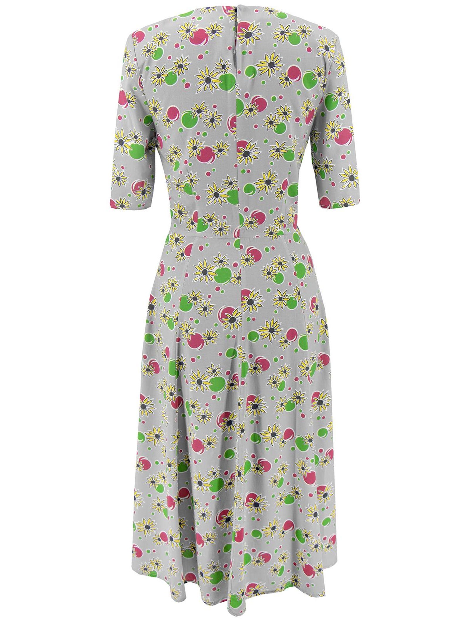 Vintage Style 1940s Floral Tribute Dress - Classic Daisy Bubble Print ...