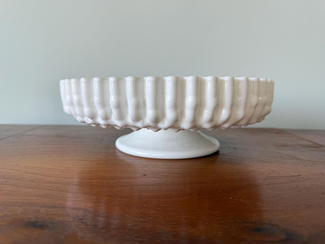 HTF Fenton Ruffle Hobnail Cake Stand - Etsy