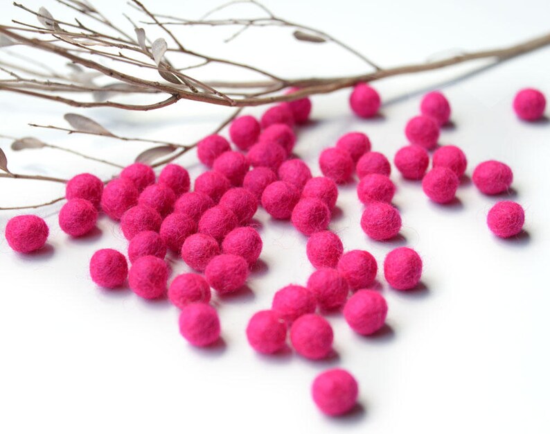 1cm HOT PINK Felt Balls X50 Felt Ball 1cm to 1.5cm. Wool. Felt Beads ...
