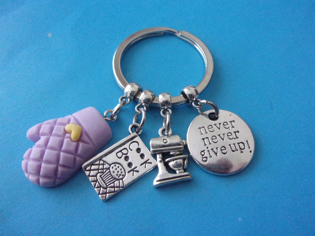 Cooking Keyring Gift for a Chef Baker Cook off to College Uni Cookery ...