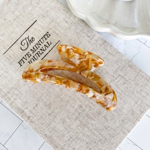 MOONRISE | Half Moon Crescent Cut Out Stylish Claw Clip Hair Claw Clip ...