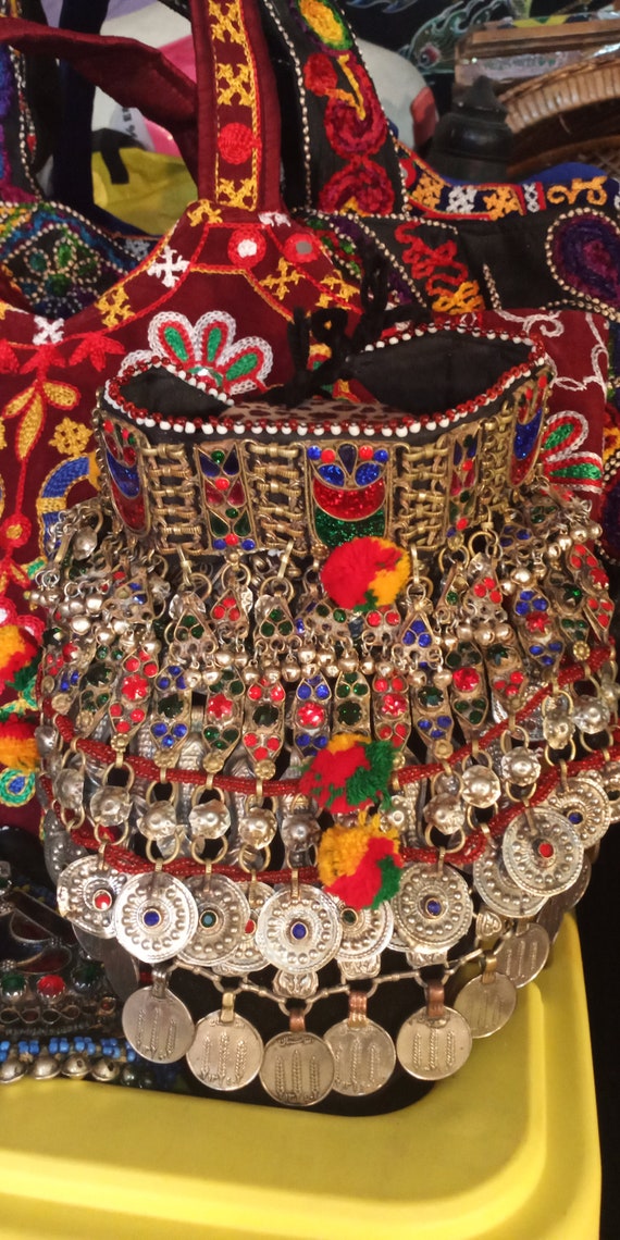 Colorful vintage kuchi tribal - Gem