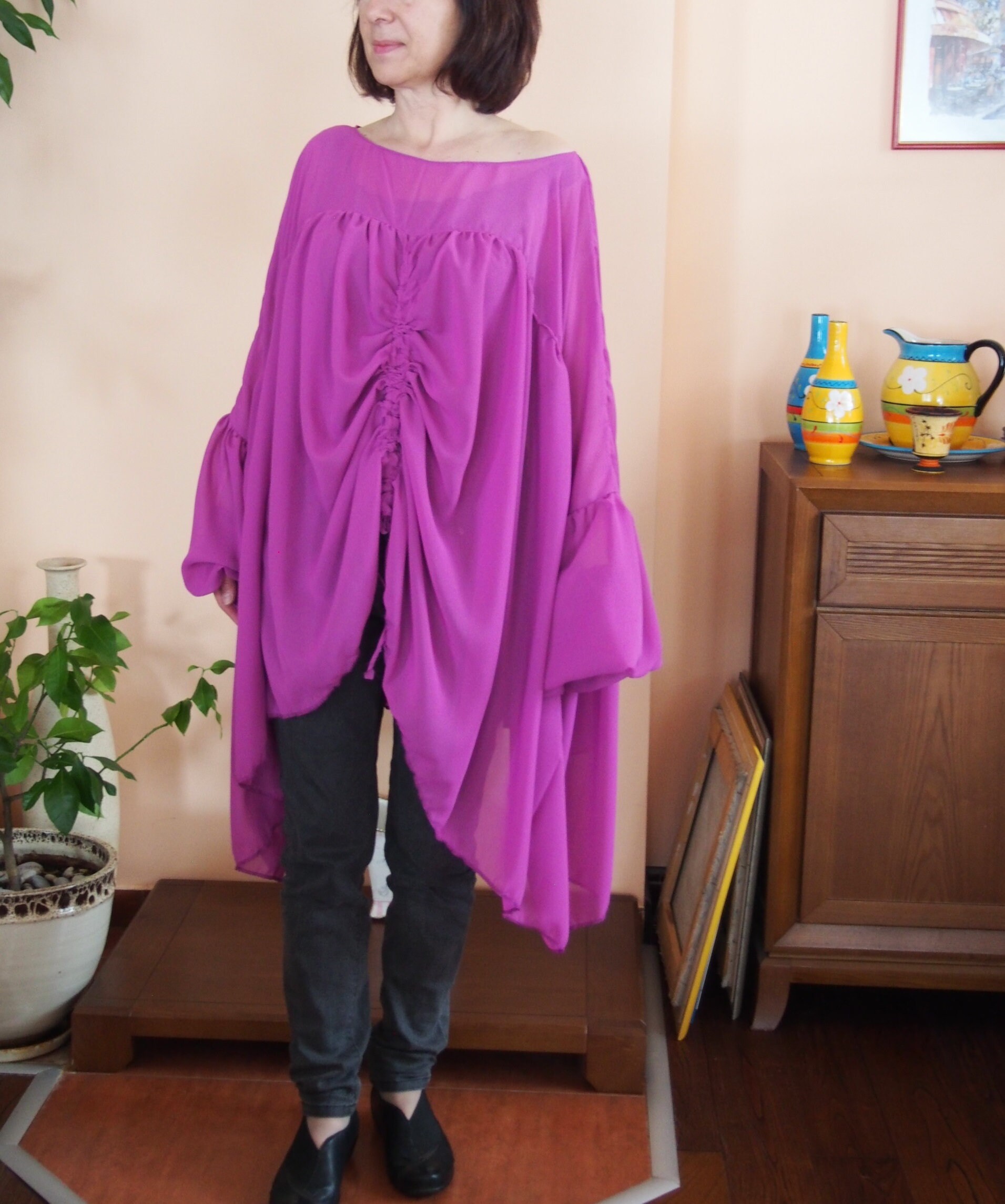 Túnica de gasa larga de gran tamaño morada, vestido a media pierna con ...