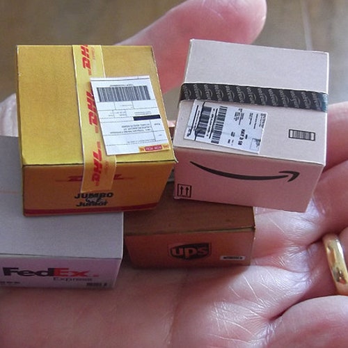 SHIPPING BOX Amazon DHL Ups Fedex. Kindle Scale 1:6 - Etsy