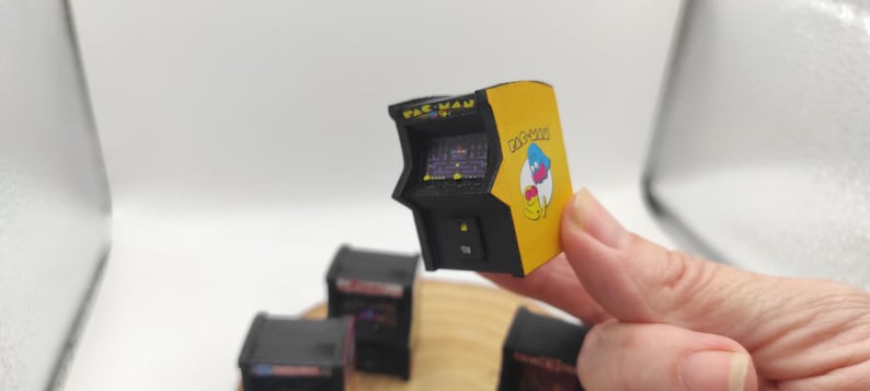 1 ARCADE Machine Scale 1/64. Vintage Video Game Machine. PACMAN, - Etsy ...
