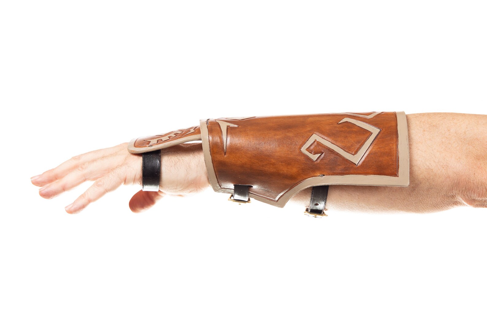 The Legend of Zelda: Tears of the Kingdom Leather Sword Arm Bracer - Etsy