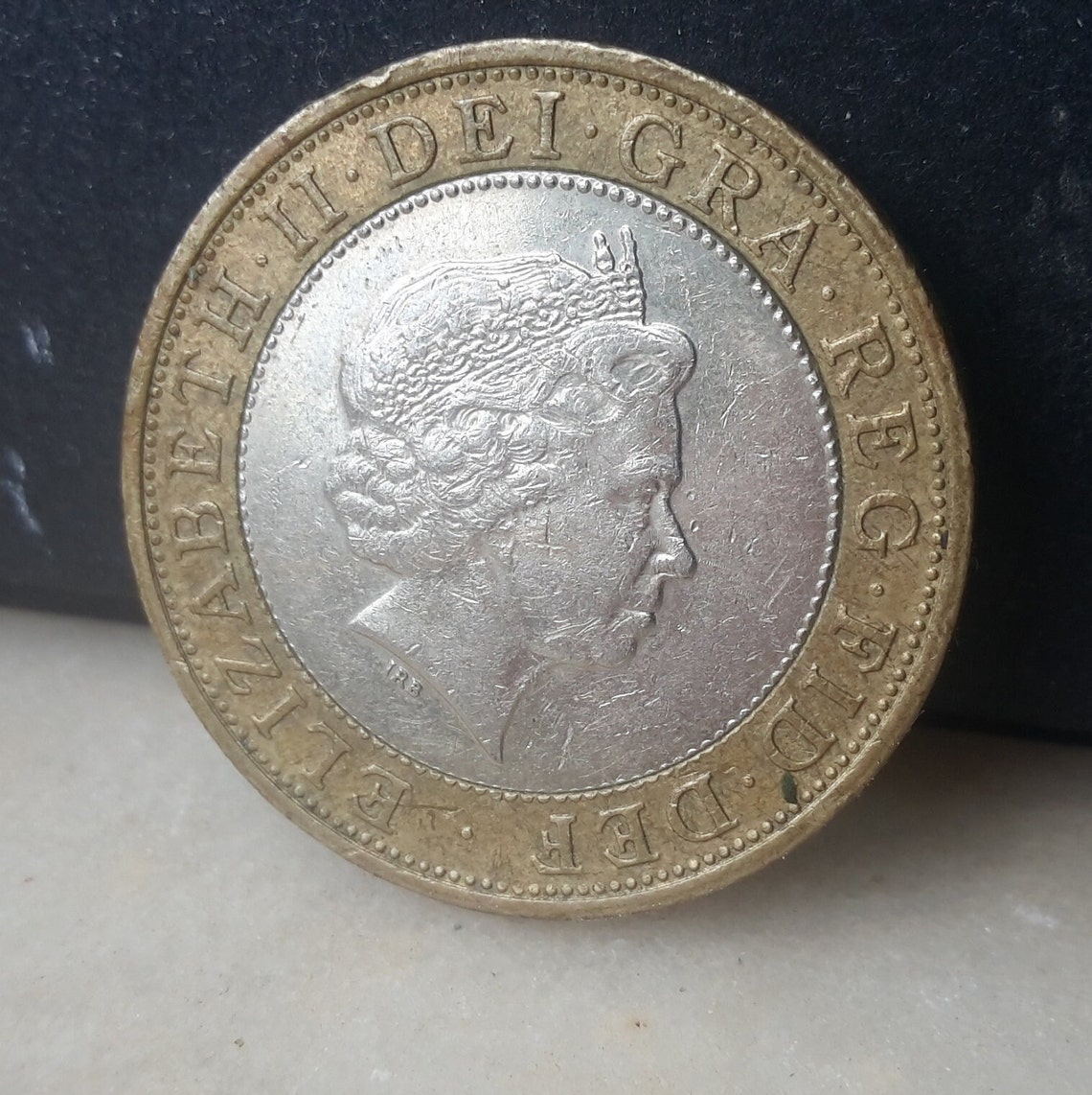 Elizabeth II Two Pounds Commemorative Coin / 2004 Two Pounds Coin Error ...