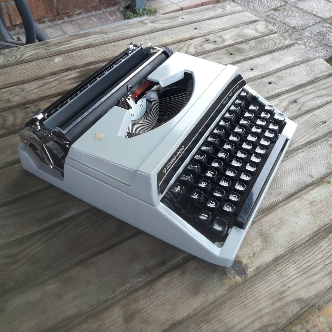 Silver Reed Tabulator Typewriter With Carrying Case - Etsy