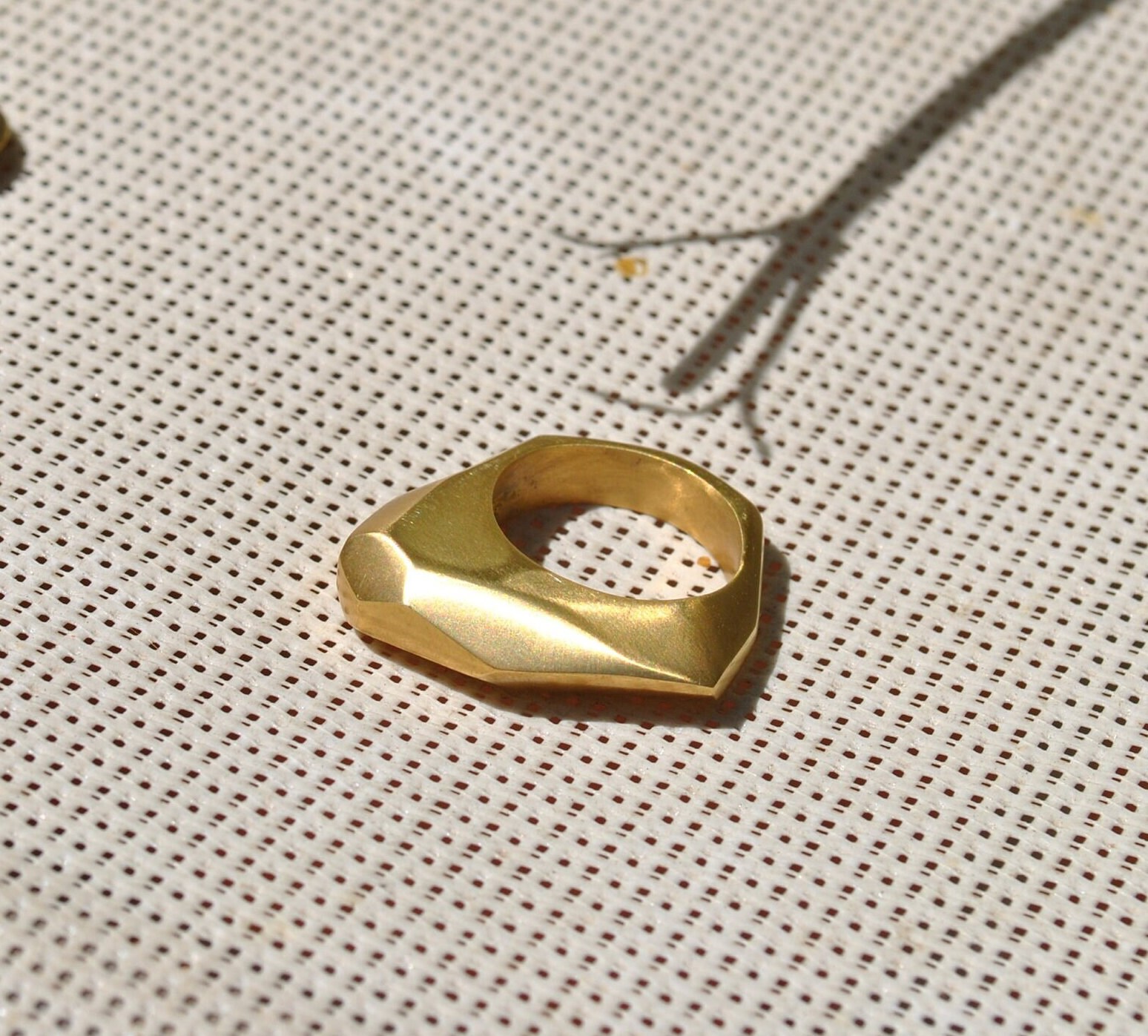 Faceted Ring - Hand Made - Bronze - Golden - Minimalist - Contemporary ...