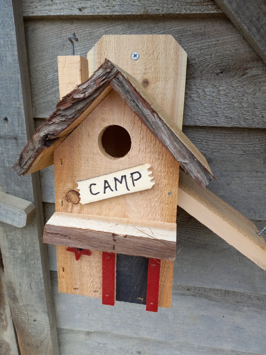 White Cedar CAMP BIRD HOUSE 11/4 Hole With Cleanout Chickadee Nuthatch ...