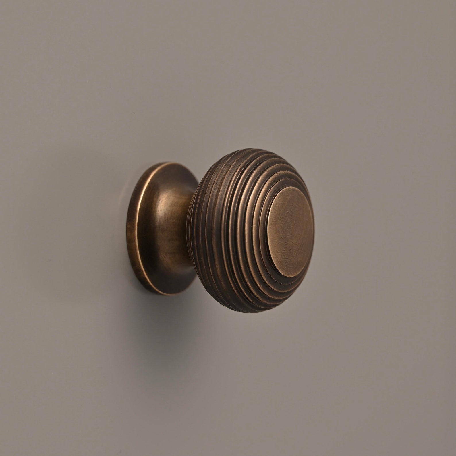 Solid Brass Beehive Cabinet Knobs Reeded Drawer Cupboard Kitchen Chest of Drawers Vintage ...
