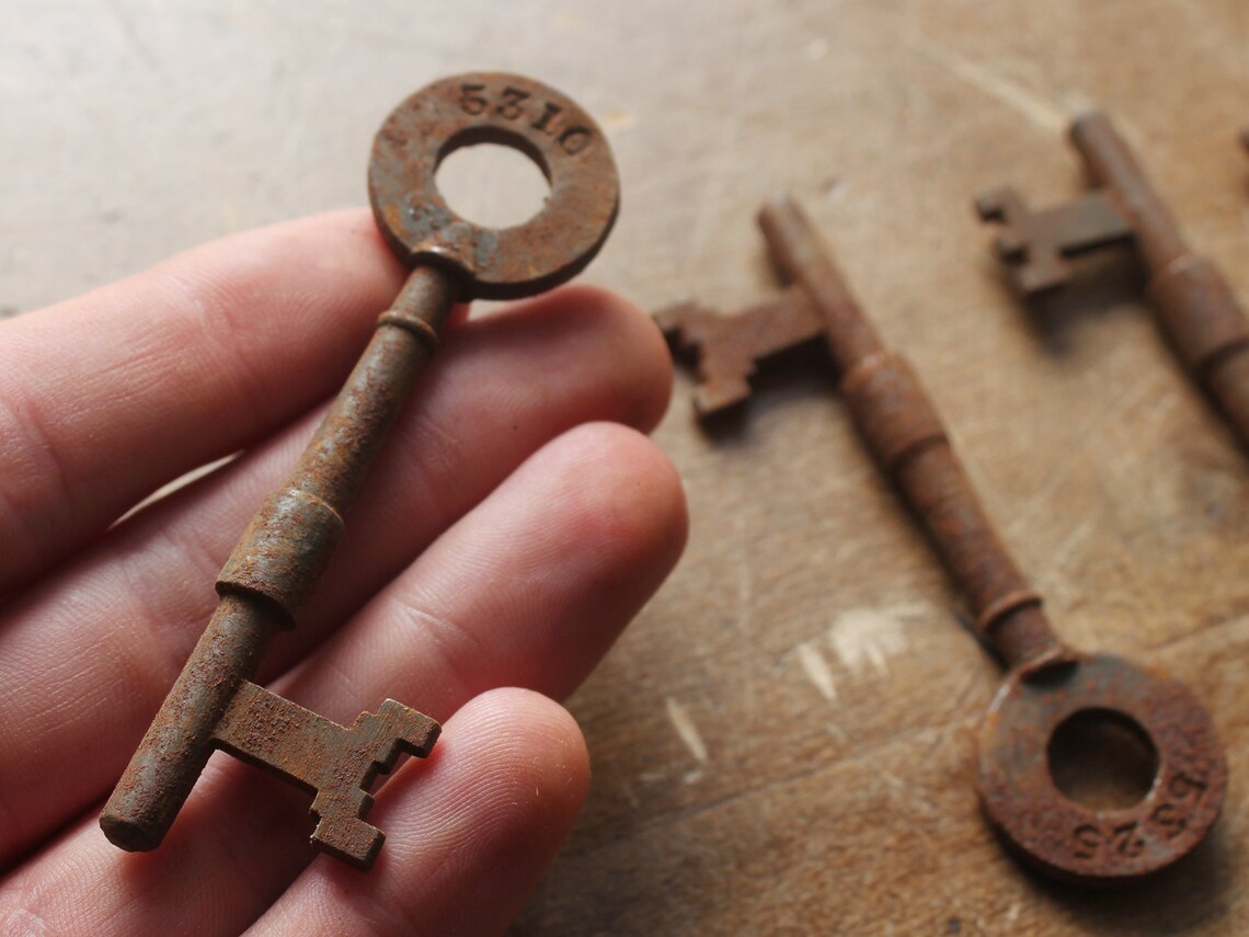 5 X 3" 1940s Antique Keys | Old Vintage Quality Handmade British ...