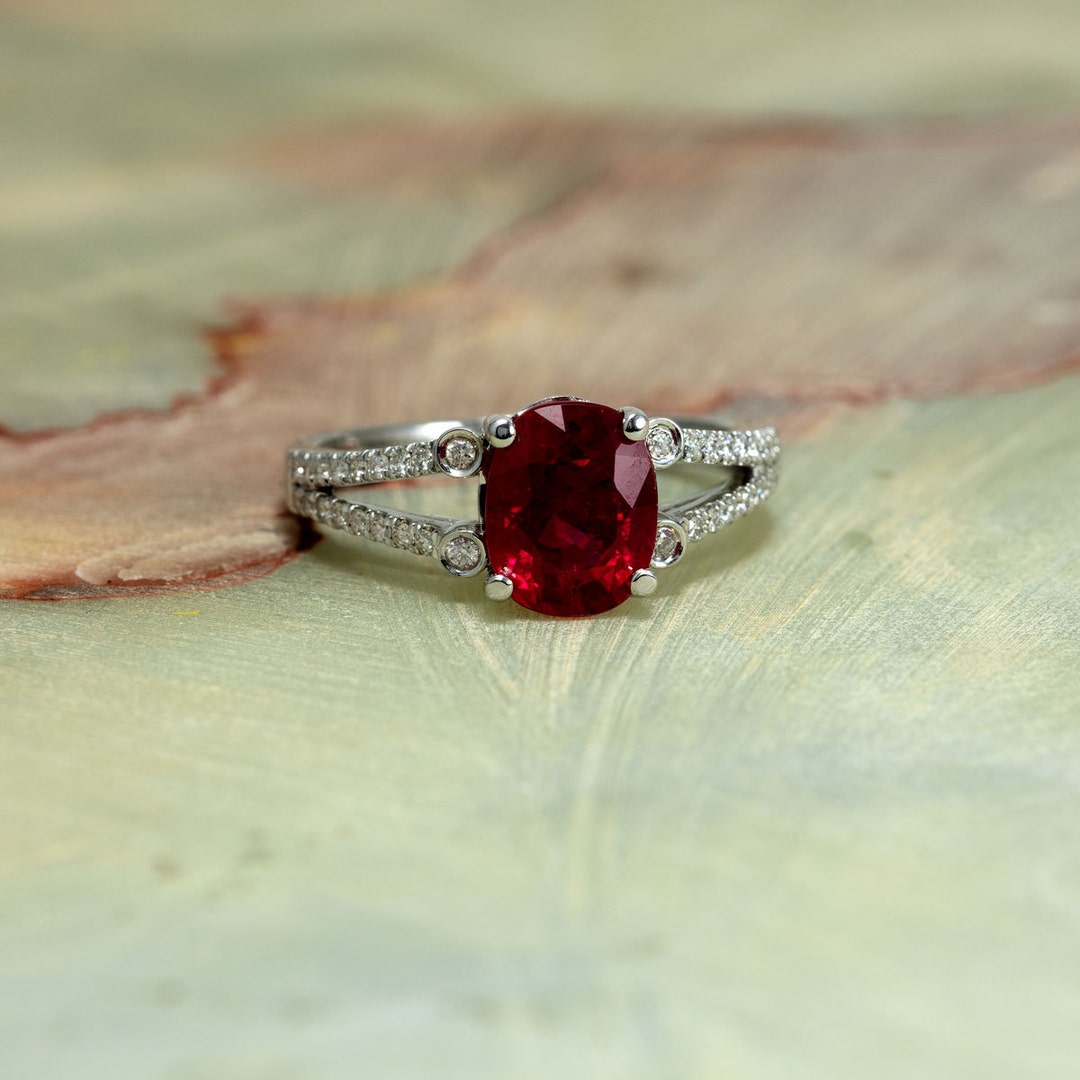 Diamond and Ruby Engagement Ring in 14k White Gold 9x7mm Oval - Etsy