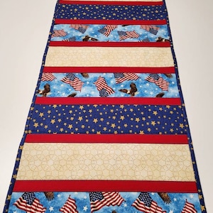 Quilted Patriotic Table Runner: Americana Decor (34"x14") - Etsy Canada