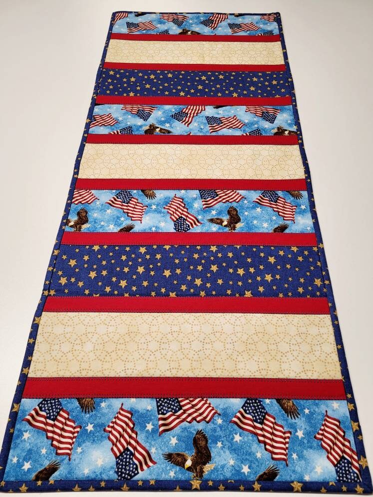 Quilted Patriotic Table Runner Americana Table Topper - Etsy Canada