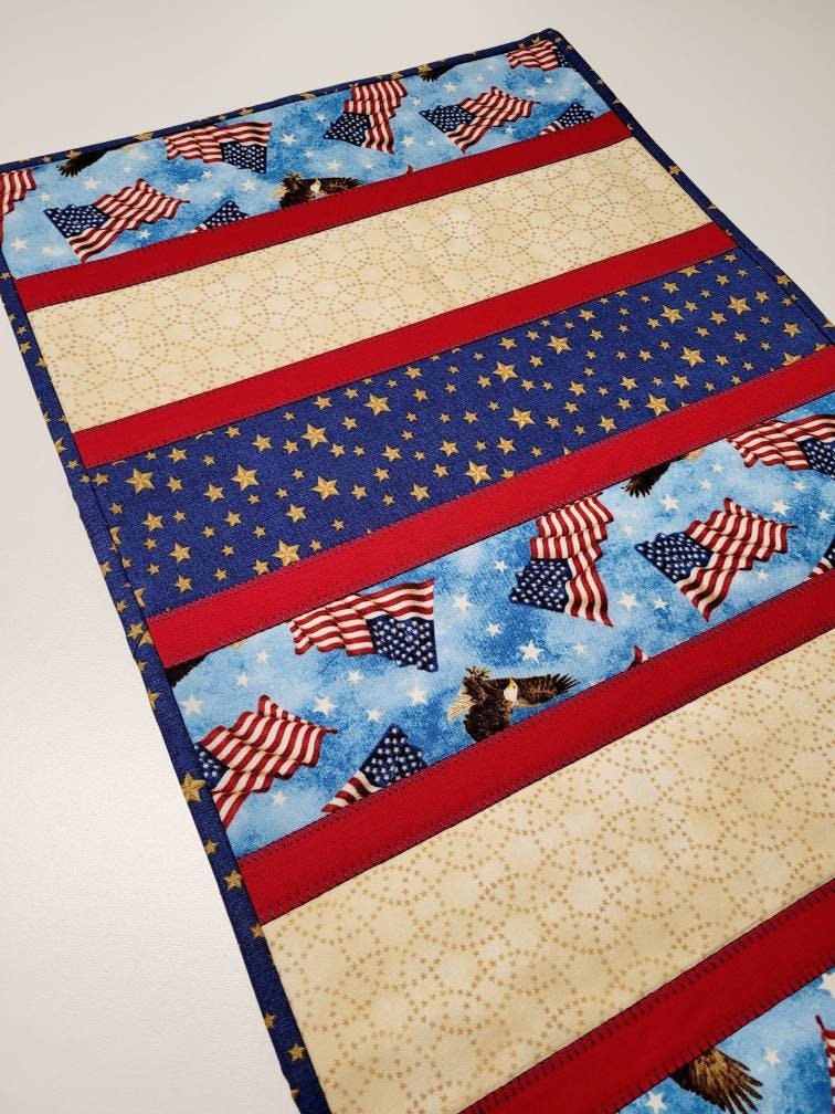 Quilted Patriotic Table Runner Americana Table Topper - Etsy Canada