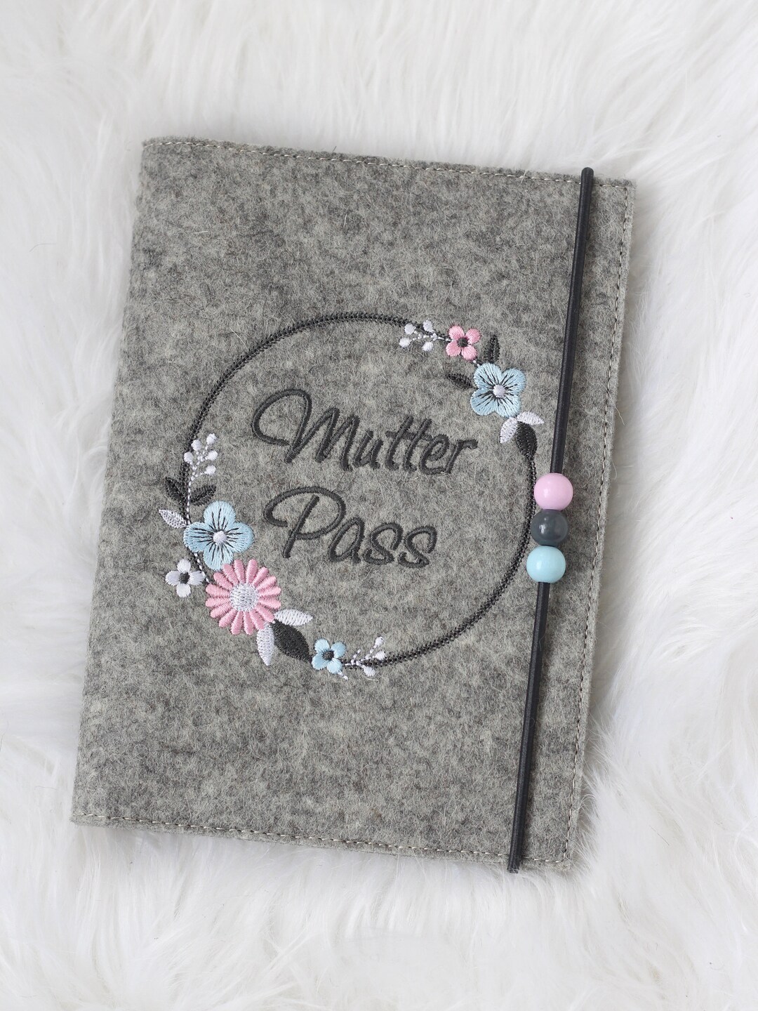 Mutterpasshülle Mutterpass Filz Blumenkranz Blumen Gummi Holzperlen - Etsy