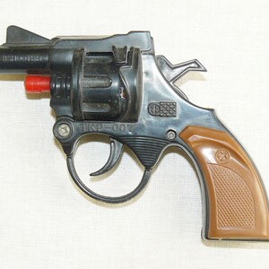 Toys & Games Chinese Toy Weapon Gun Plastic Piston Caps Shooting Pistol ...