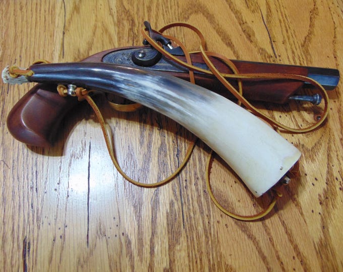Custom Handmade Powder Horn With Singed Hand Carved Plug & Oak Wood Cap ...