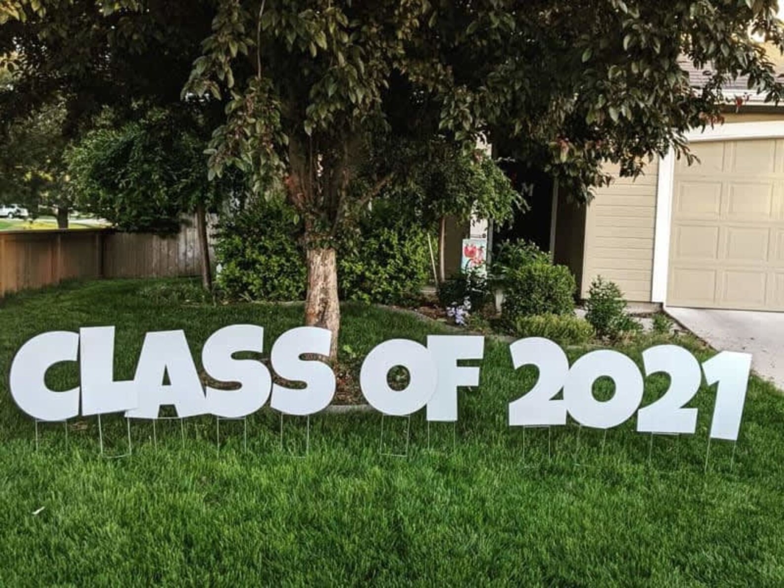 Graduation Yard Sign Letters With Yard Stakes Included - Etsy