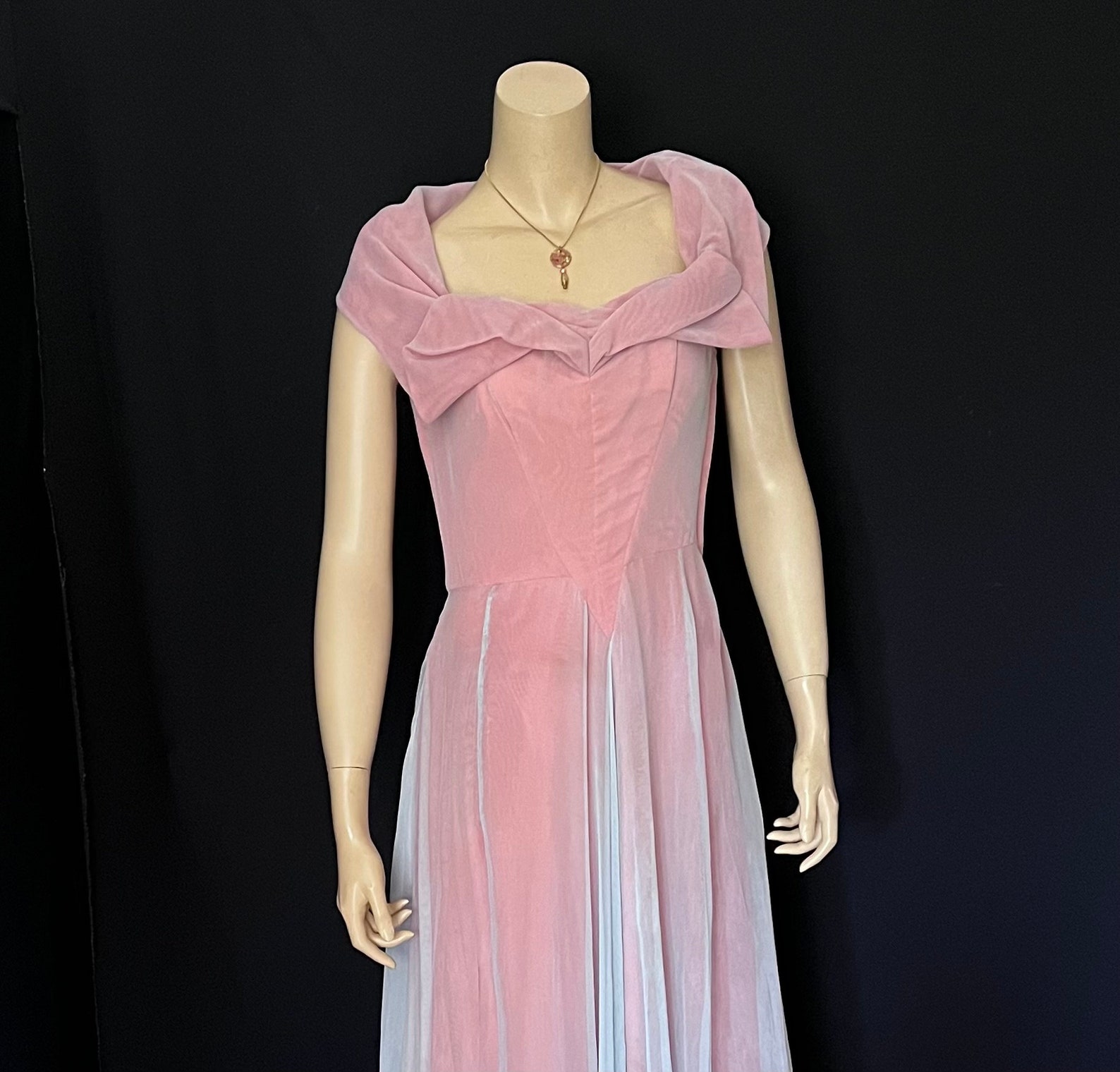1950s Shimmering Pink / Blue Multi Layered Ball Gown, Fabulous Portrait ...