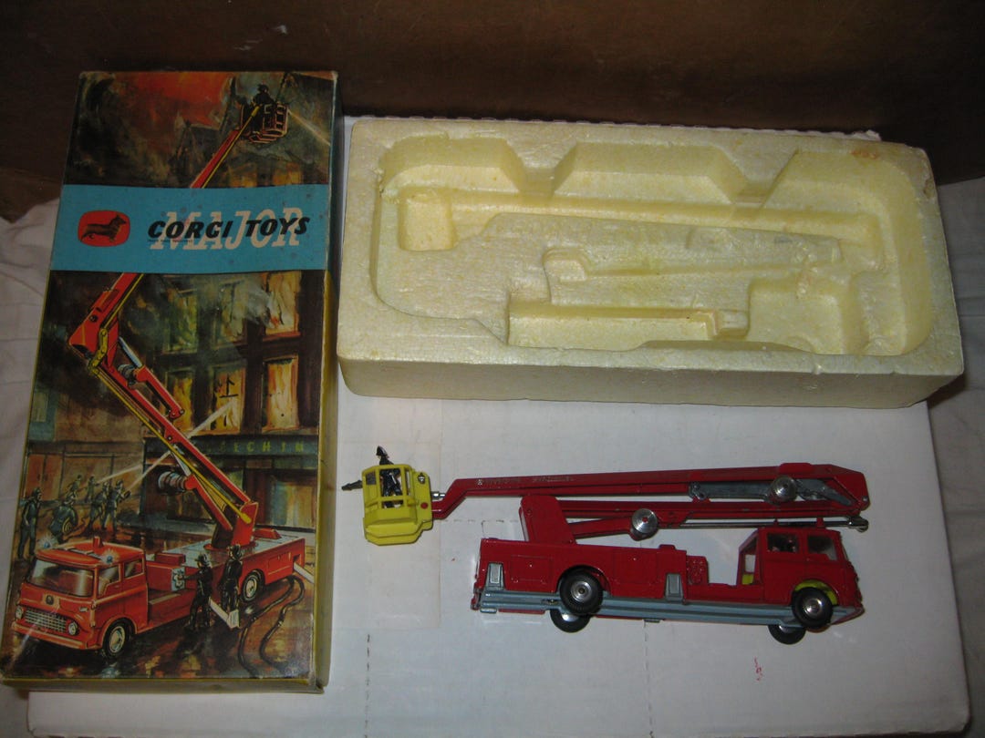 Corgi 1127 Simon Snorkel Fire Engine Original 1960 S Fully Working in ...