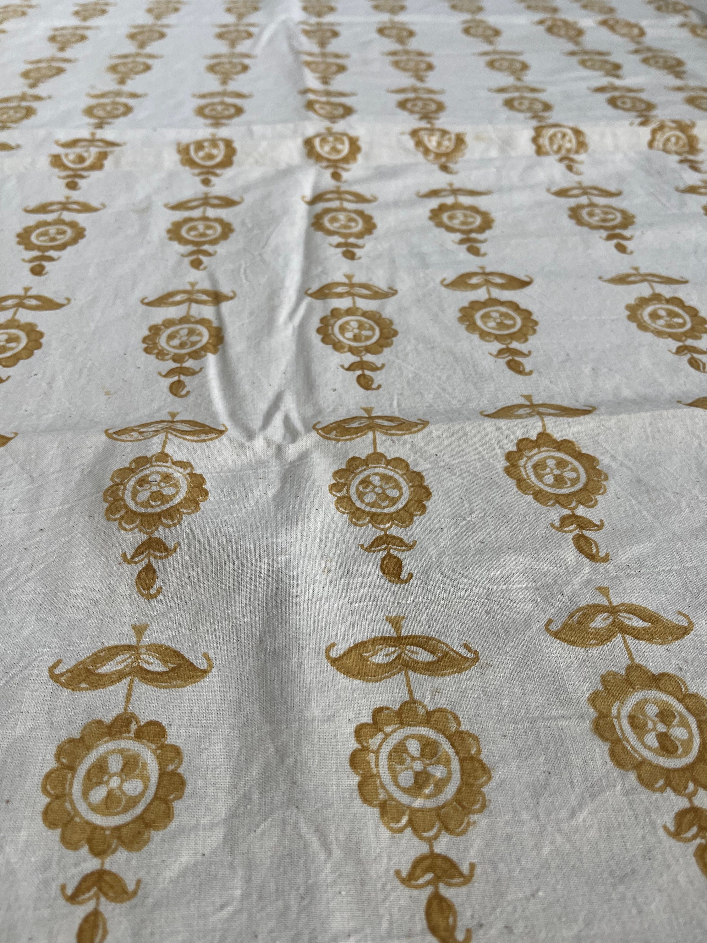 Les Indiennes Daisy Fabric - Etsy