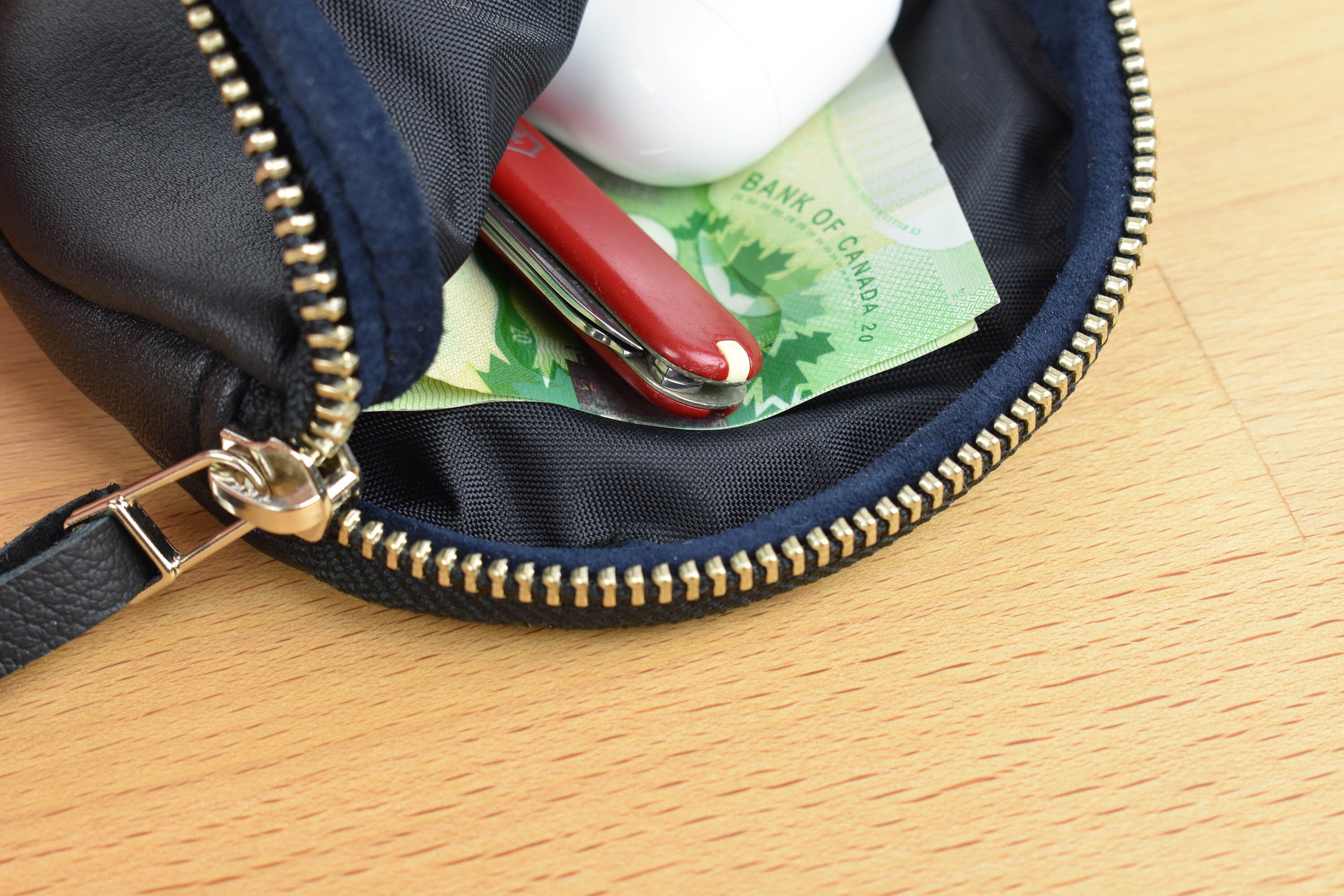 Round Leather Pocket, Coin Purse, Green Leather, Brown, Black, Blue ...