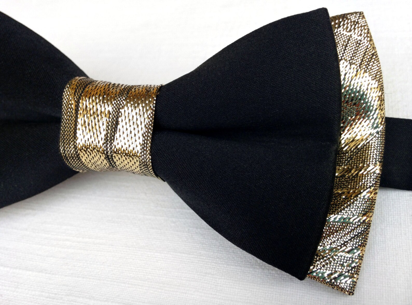 Men's Black and Gold Bow Tie Pretied Limited Edition Luxury Collection ...