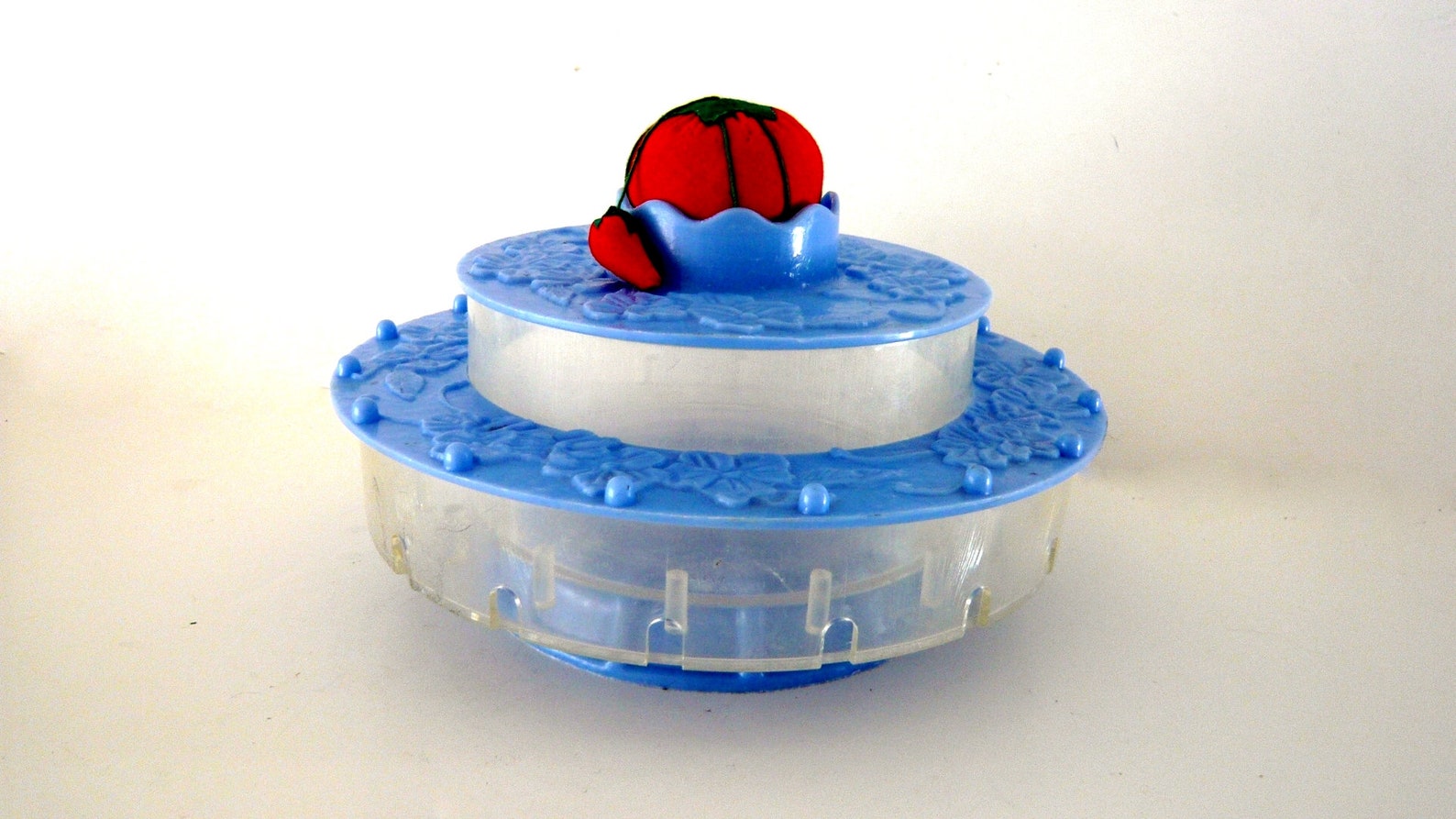 Vintage Sewing Thread Caddy Lazy Susan Blue Plastic With Pin - Etsy