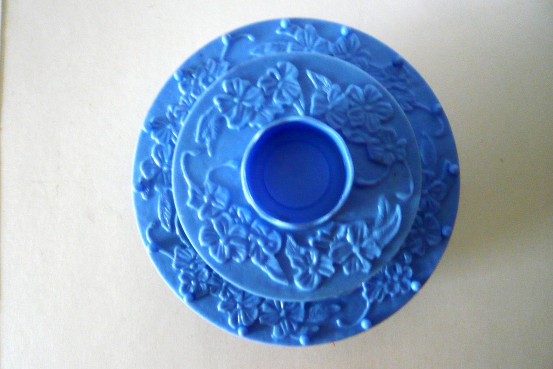 Vintage Sewing Thread Caddy Lazy Susan Blue Plastic With Pin - Etsy