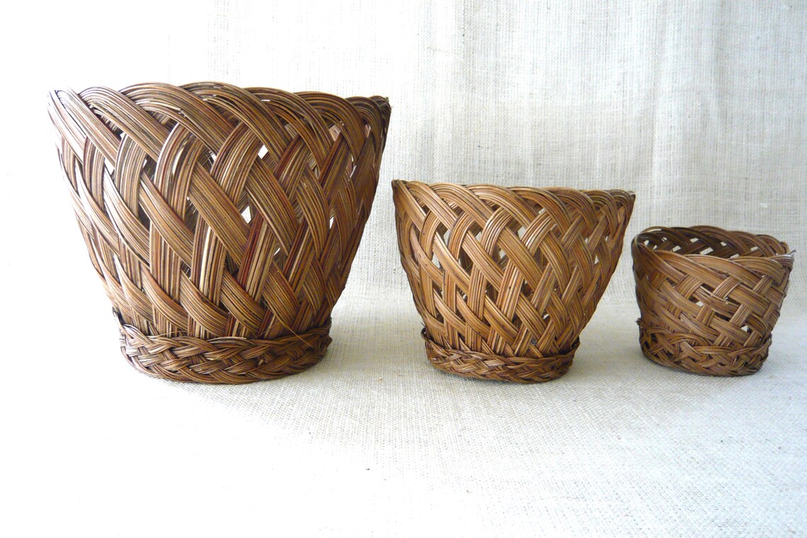 Vintage Reed Baskets Set of Three Graduated Sizes - Etsy