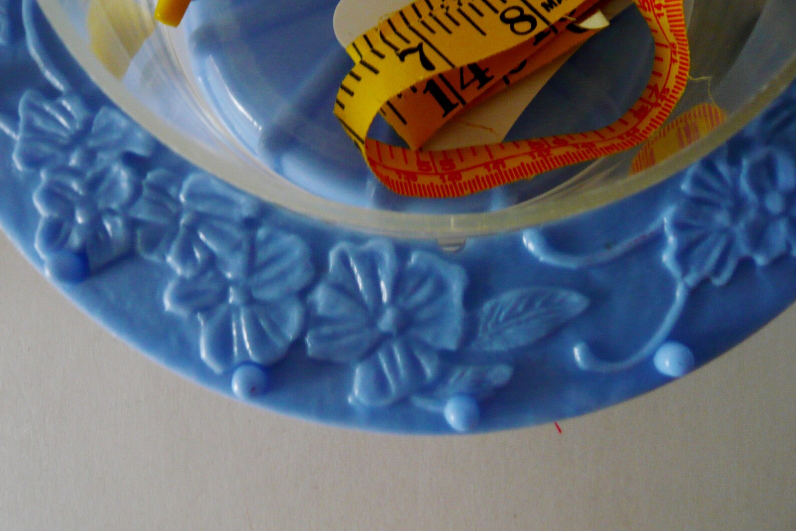 Vintage Sewing Thread Caddy Lazy Susan Blue Plastic With Pin - Etsy