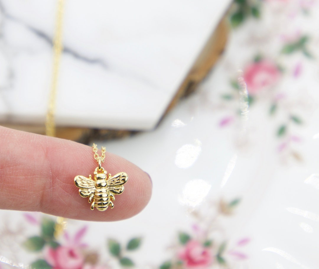 Dainty Gold Bee Necklace, Tiny Honey Bee Necklace, Bumble Bee, Best Friend Gift,christmas Gift ...