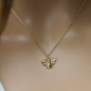 Dainty Gold Bee Necklace, Tiny Honey Bee Necklace, Bumble Bee, Best Friend Gift,christmas Gift ...
