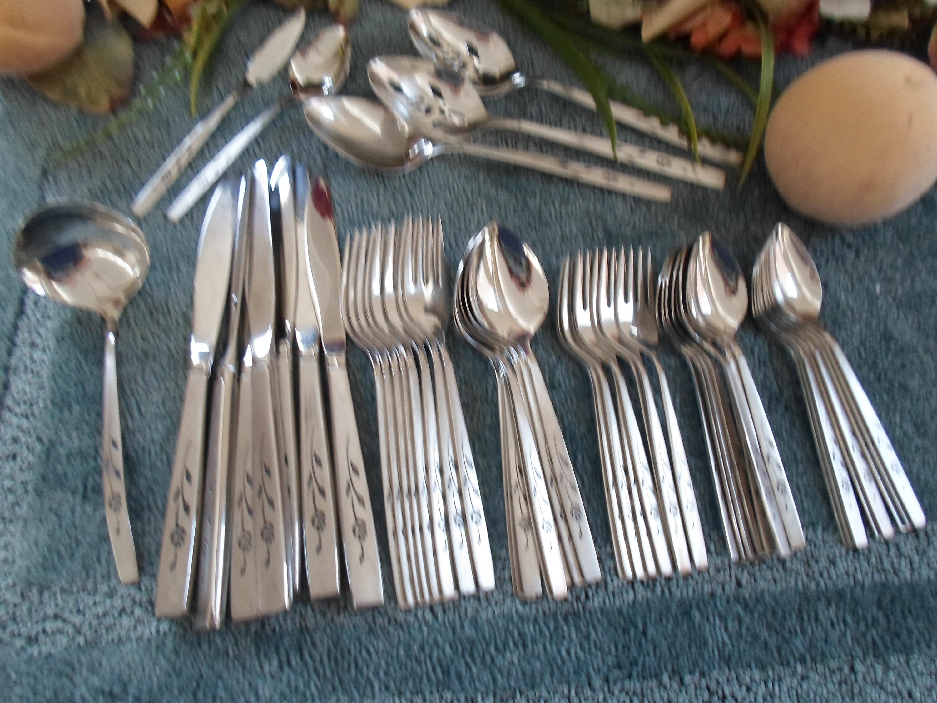 CAPISTRANO Oneida Oneidacraft Deluxe USA 18/8 Stainless Flatware 53pc Set Service Excellent Used ...