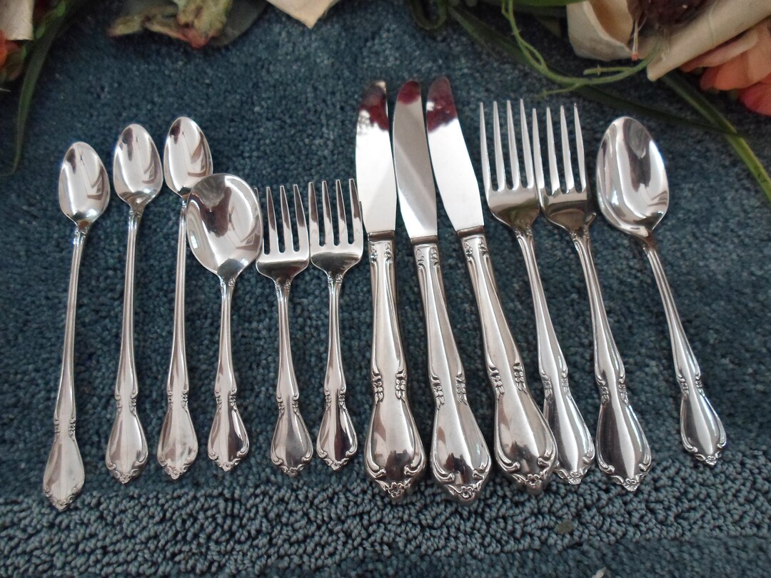 Vintage USA CHATEAU Oneida Vintage Oneidacraft USA 18/8 Deluxe 14pc ...