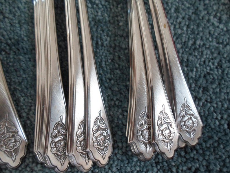 SENTIMENTAL ROSE Oneida Rogers Premier Line Usa 18/8 Stainless 40pcs 8 ...