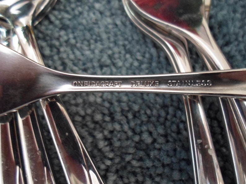 Vintage Usa LASTING ROSE Oneida Vintage Usa 18/8 Deluxe Oneidacraft ...