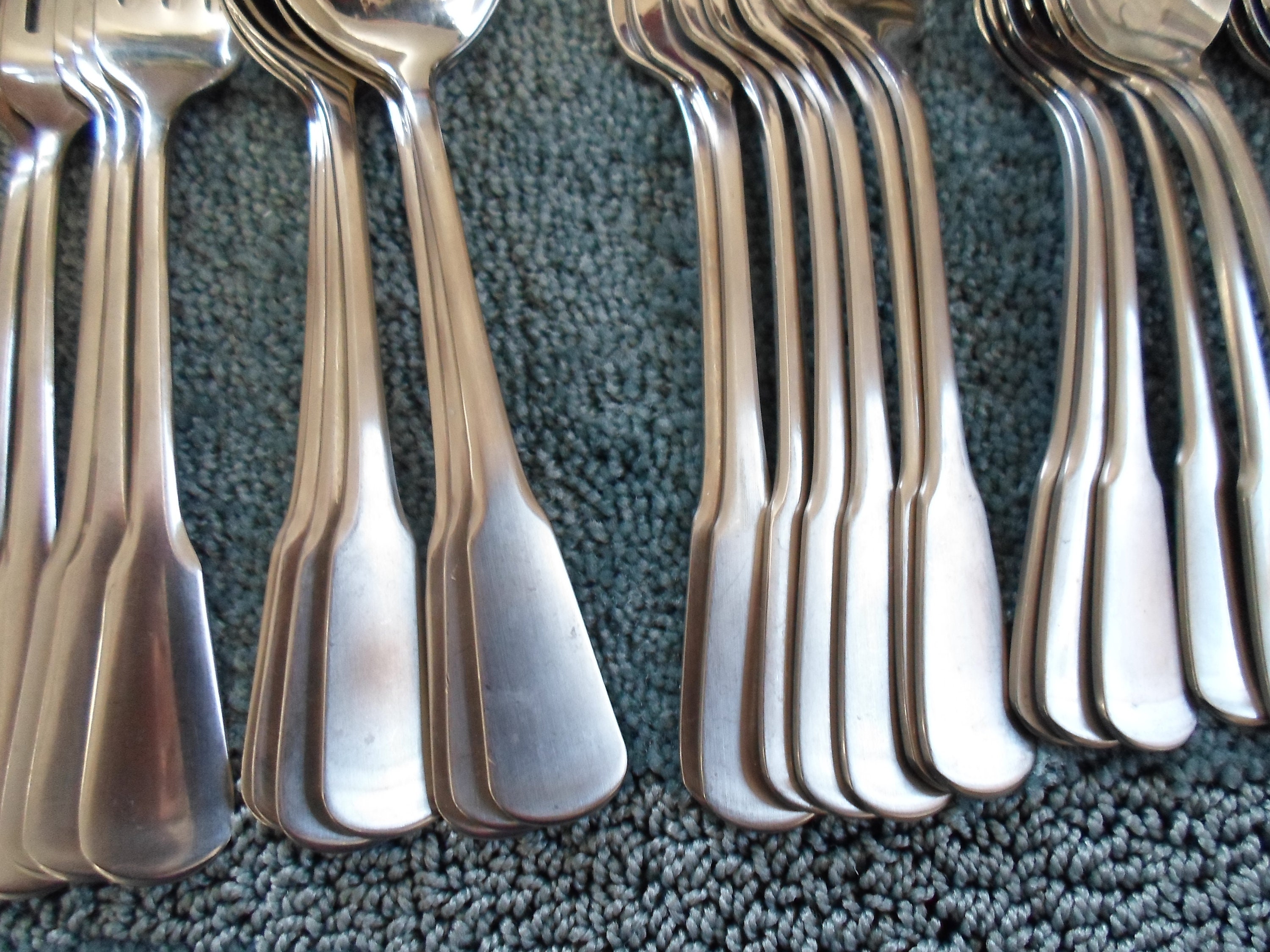 Vintage Usa Oneida COLONIAL BOSTON Minute Man Yankee Clipper 18/8 33pc Lot Excellent Satin ...