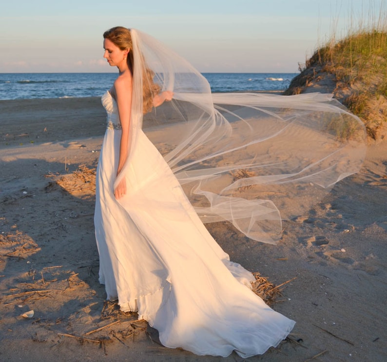 Soft Wedding Veil. Full Bridal Veil. Single Layer Veil. Tulle - Etsy