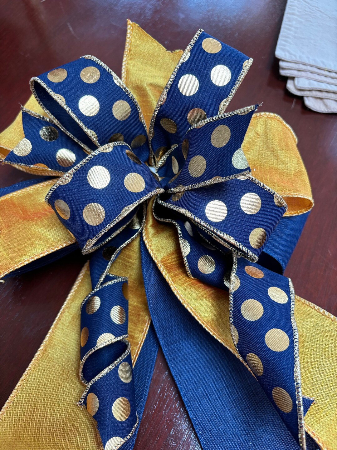 Navy Blue, Gold and Polka Dots!! Bow for a Dramatic Hello. Adorn a ...