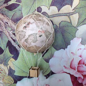 MAP Hot Air Balloon ,decorations, Nursery Decor Mobile, Hot Air Balloon ...