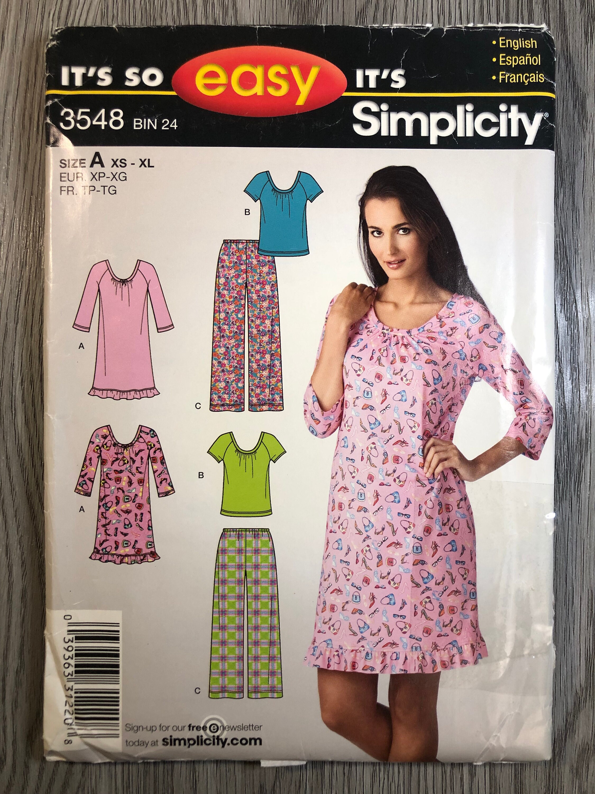 Simplicity 9060 Sewing Pattern: Junior Shorts, Cropped Pants, Knit Top ...