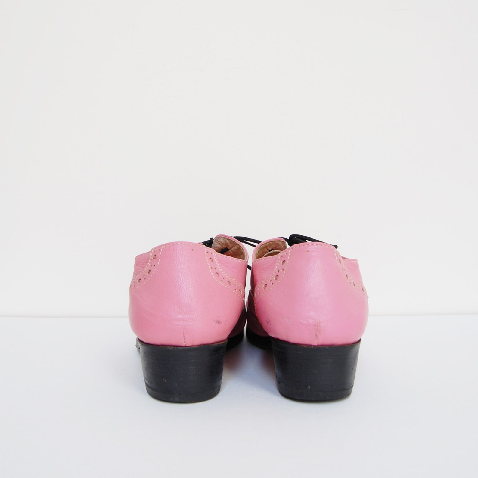 Mischievous Kitty Brogues Vintage Handmade Pink Leather Oxfords Shoes ...