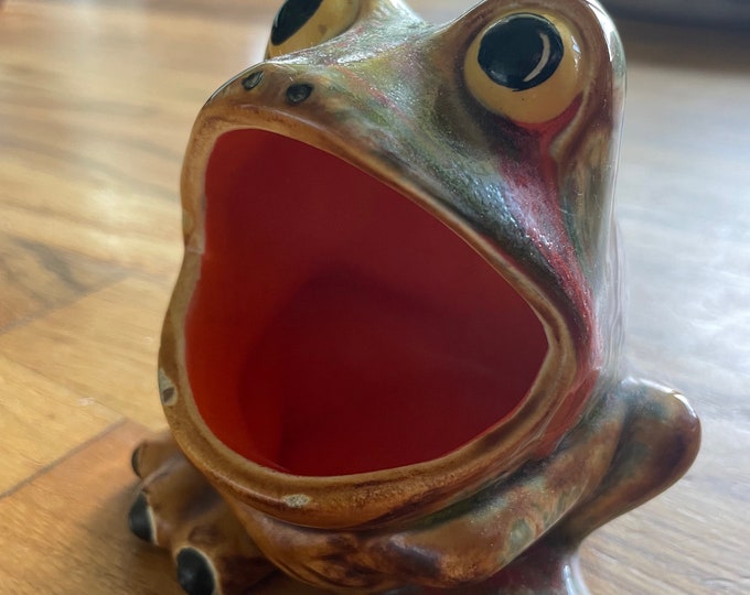 Vintage Sink Frog Signed by Artist - Etsy