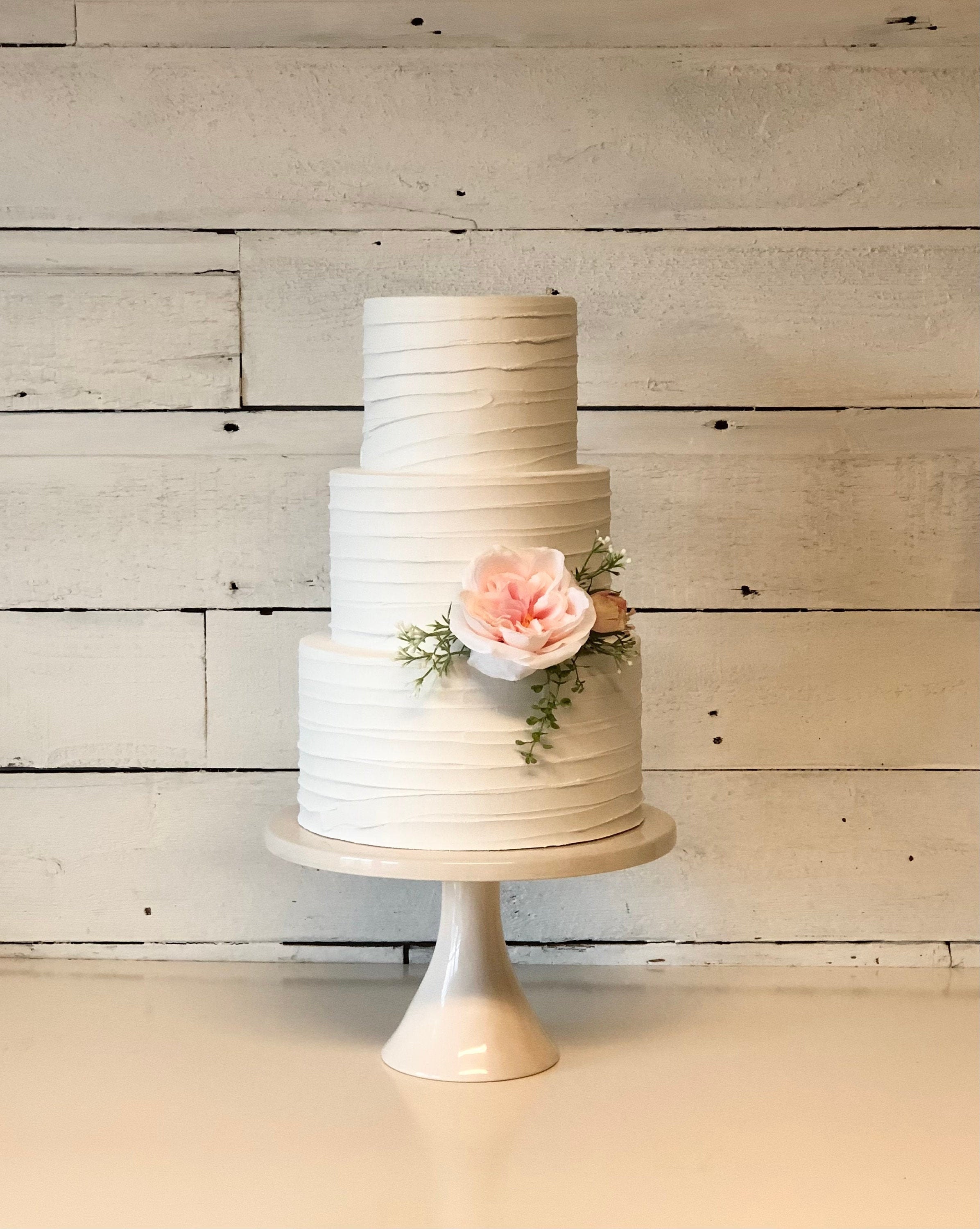 White Rustic Wedding Cakes