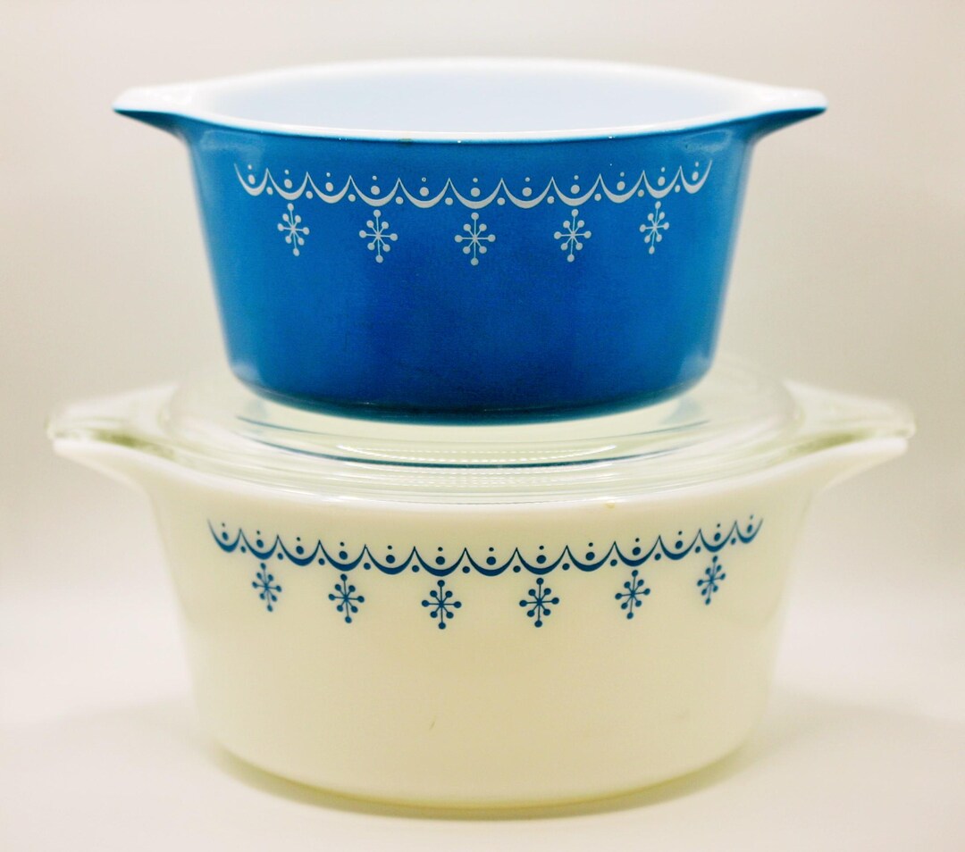 Vintage Pyrex Blue Snowflake Casserole Dished - Etsy