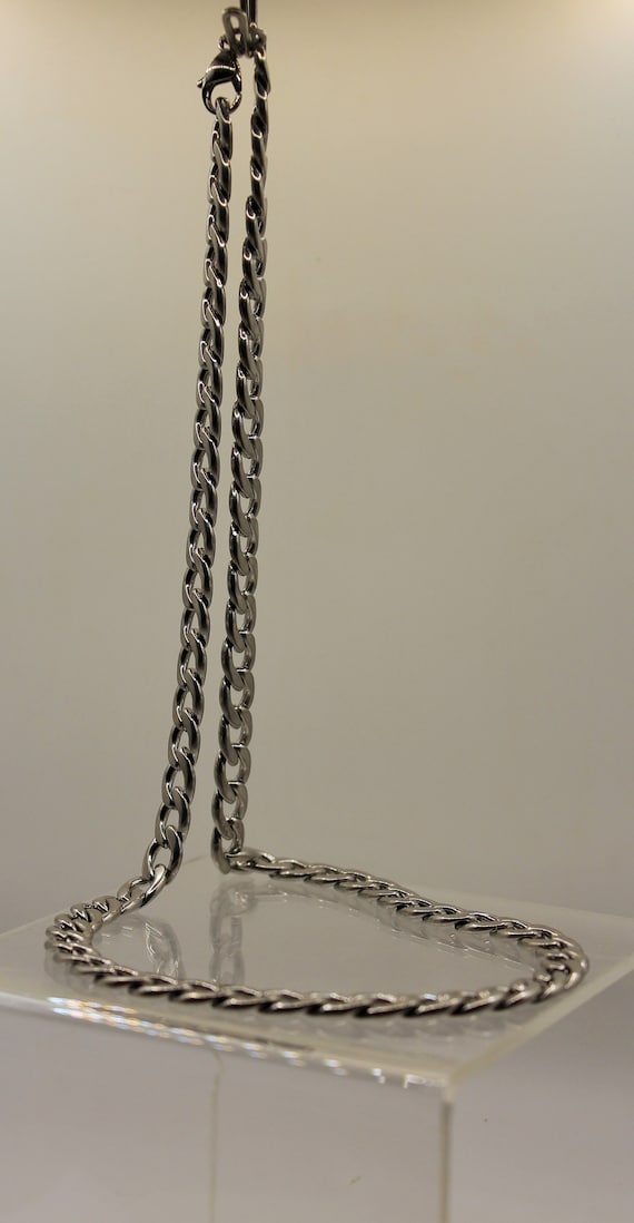 22 Inch Bold Curb Chain Necklace - Gem