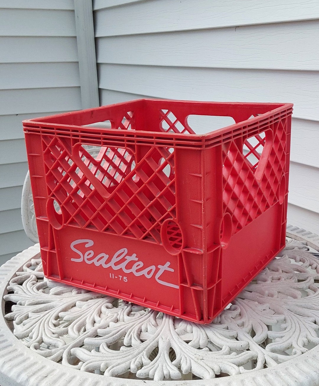 Vintage Sealtest Dairy Plastic Milk Crate Red Vintage VTG 11/1975 ...
